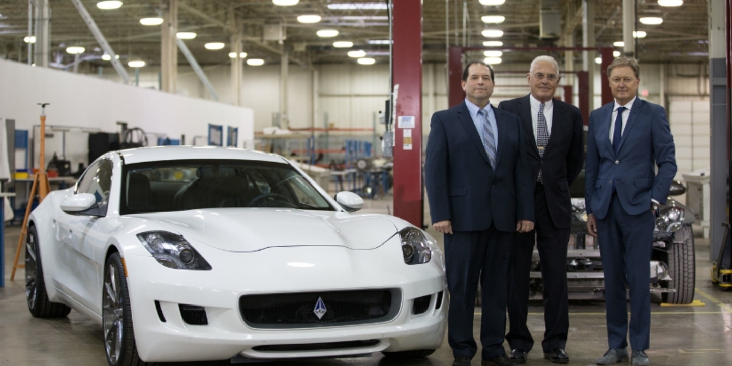 VLF Destino: duivels trio aan het roer | AutoGids