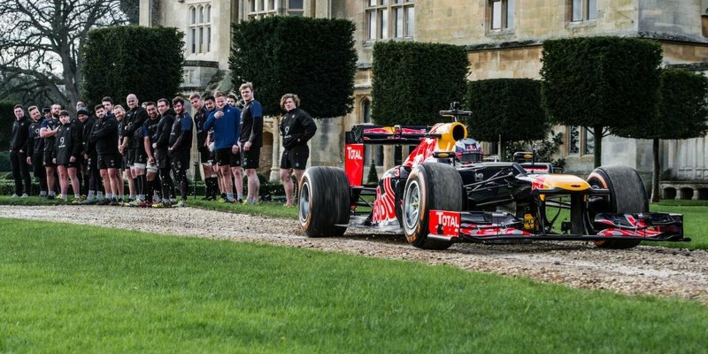 F1 Red Bull vs pack de rugby de Bath | Moniteur Automobile