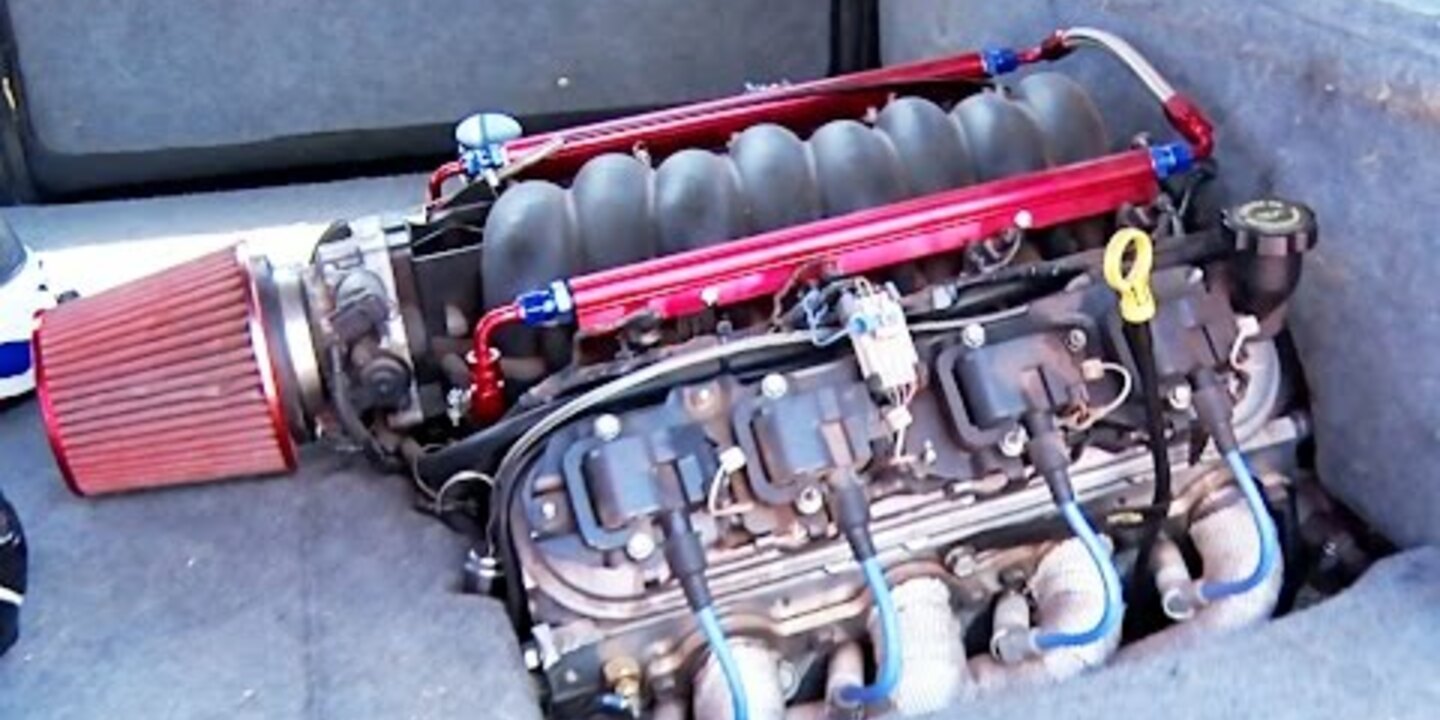 LS1-V8 in een keijidosha Subaru | AutoGids