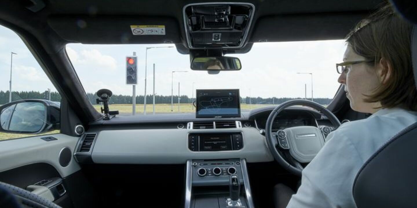 Jaguar Land Rover autonoom in de stad | AutoGids