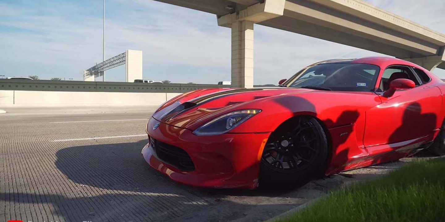 BIJZONDER – Viper crasht in rechte lijn | AutoGids