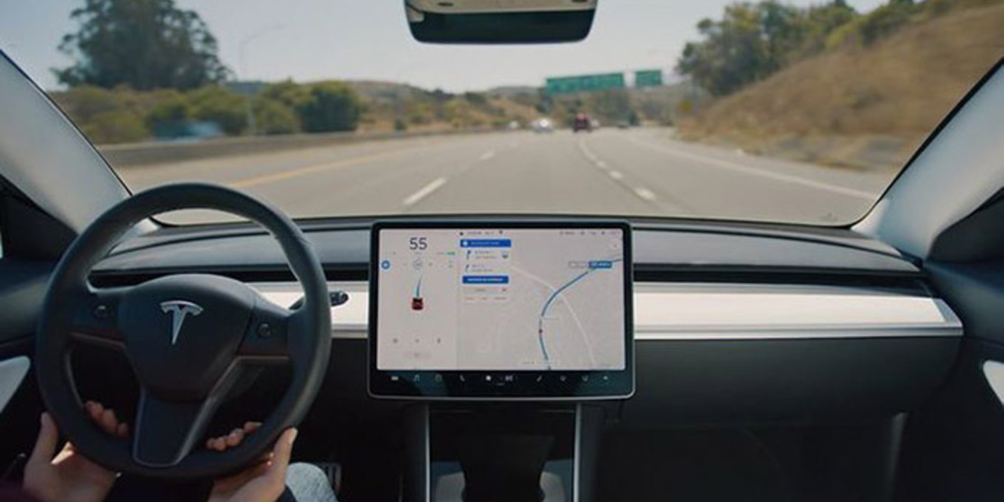 Tesla: autonome taxi's vanaf 2020 | AutoGids