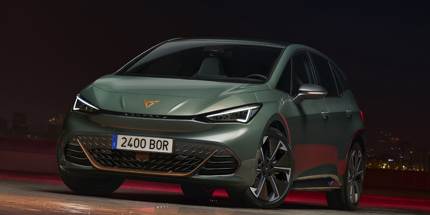 La nouvelle Cupra Born VZ aura 326 ch en propulsion arrière | Moniteur ...