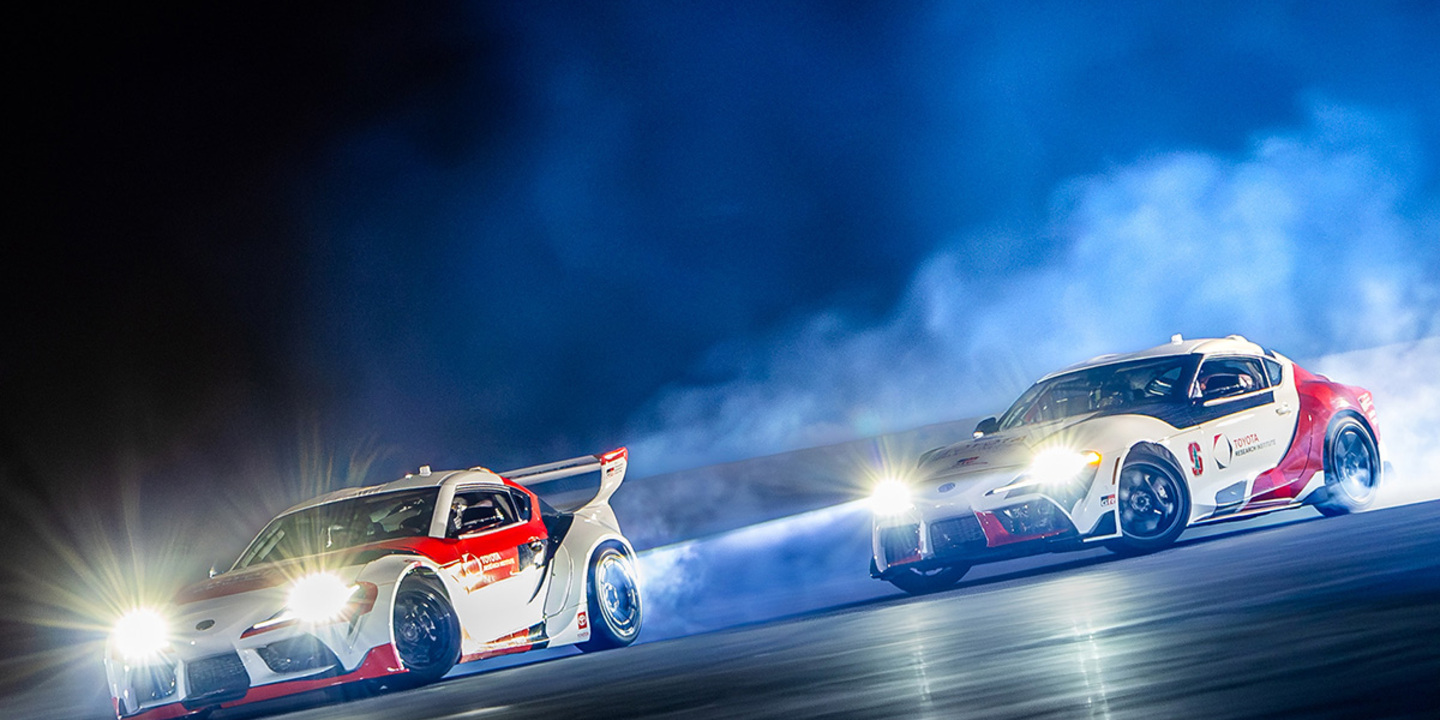 Toyota fait du drift en tandem contrôlé par l’IA | Moniteur Automobile
