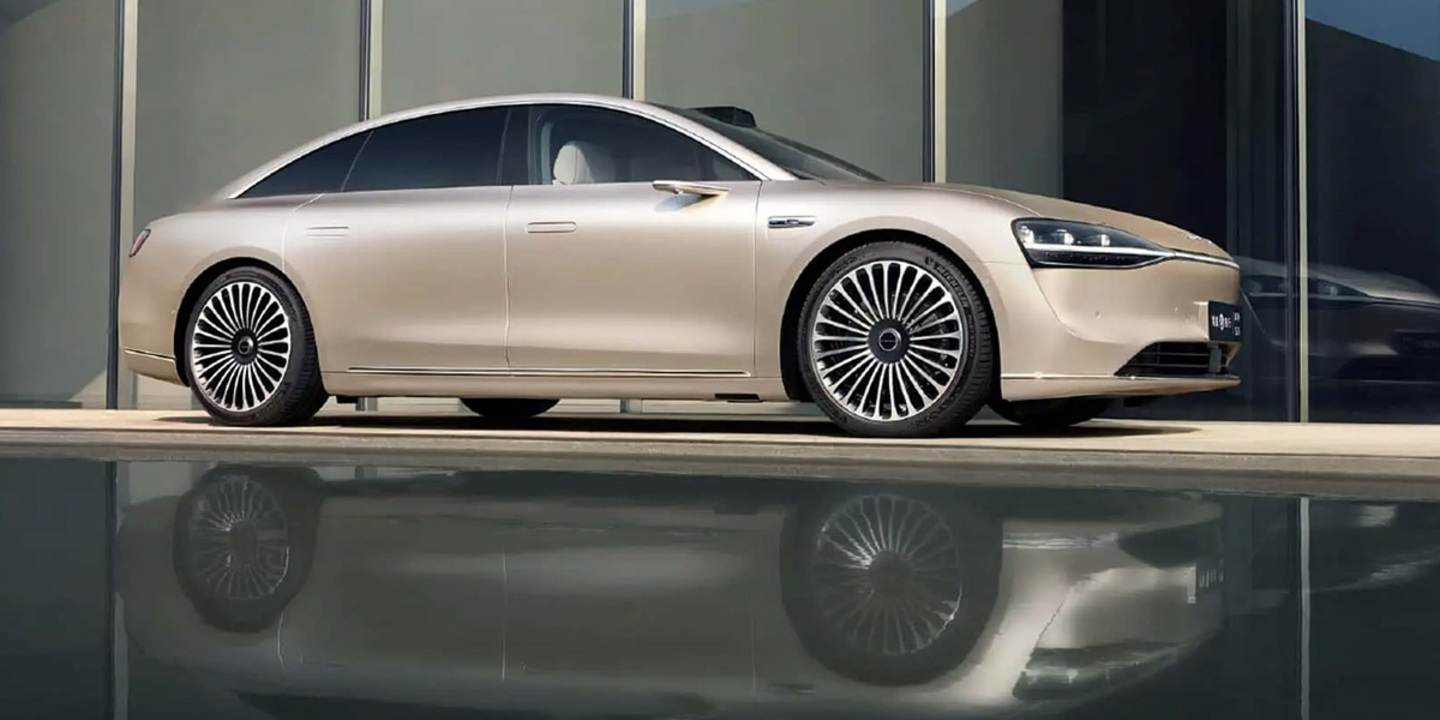 Huawei Stelato S9 : du smartphone à la limousine | Moniteur Automobile