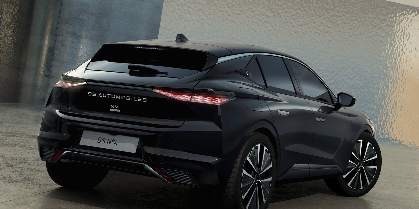 Photos La DS 4 devient DS N°4 et s'offre une nouvelle version ...