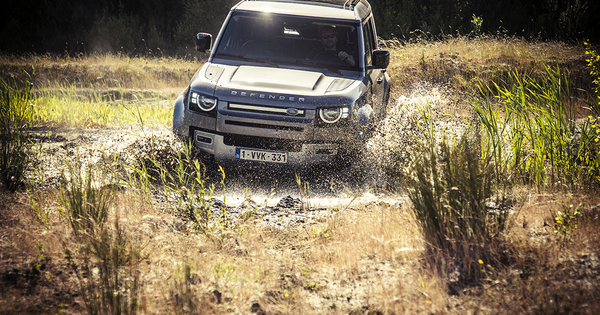 Test Land Rover Defender 110 D240 2020 | AutoGids