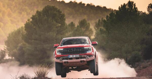 Test Review 2022 Ford Ranger Raptor - Test AutoGids