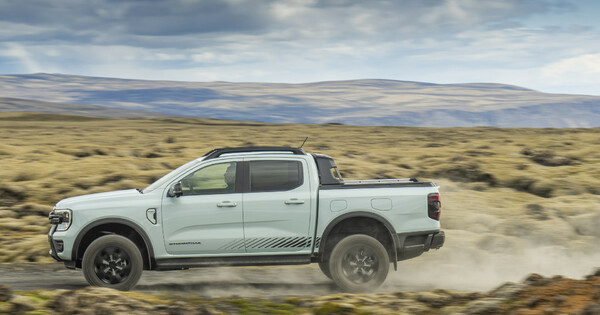 Test Review Ford Ranger PHEV Stormtrack (2025) - eerste test AutoGids