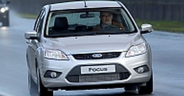 Spécifications essai Ford Focus Econetic II 99 g/km | Moniteur Automobile
