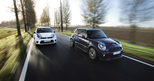 Essai Mini John Cooper Works GP vs Volkswagen Polo R WRC | Moniteur ...