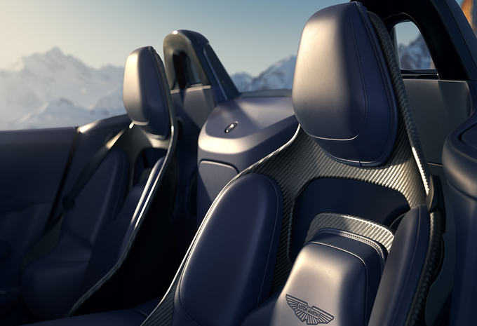 Foto's Officieel: Aston Martin Vantage Roadster (2025) + prijs | AutoGids