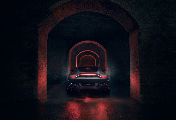 Foto's Officieel: Aston Martin Vantage S (2025) - streepje scherper | AutoGids